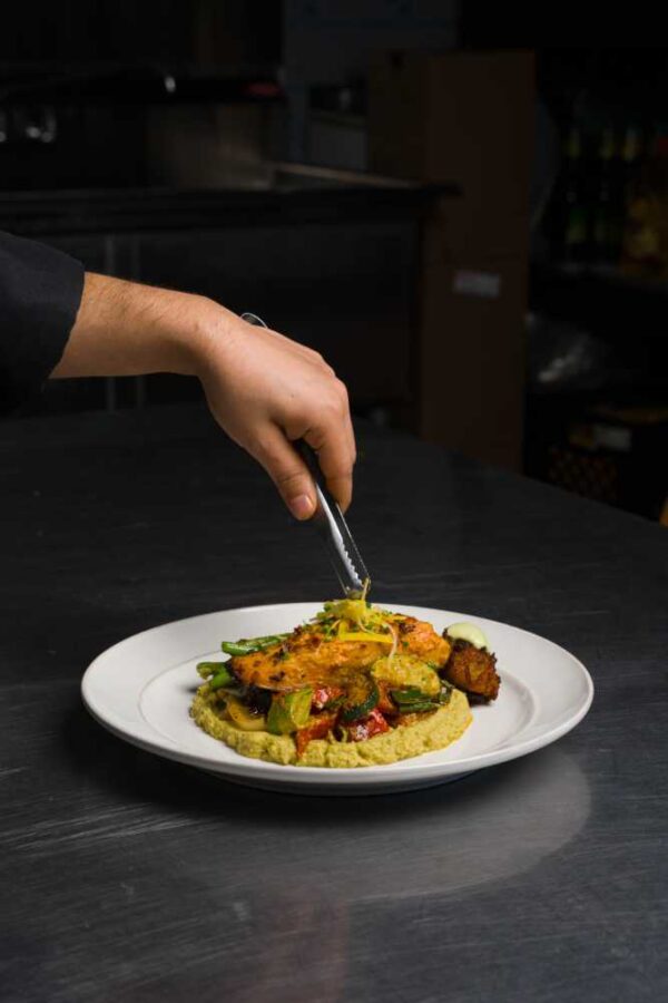 Narenj - Restaurant & Café in Oakville